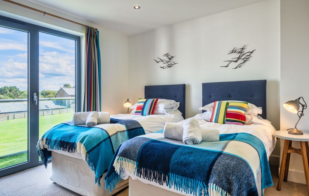 Eagle's Nest, Marhamchurch - HolidayCottage.com