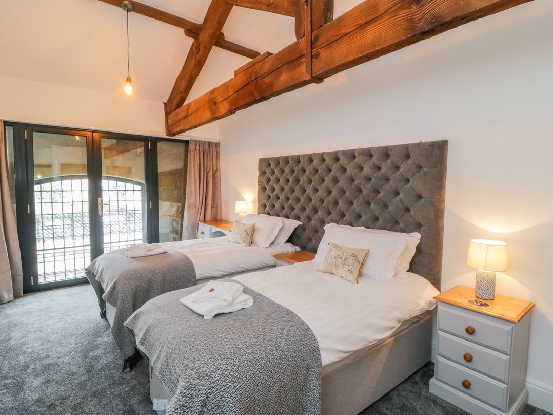 Duchess of Hamilton @ Engine Shed in Whitby, North Yorkshire | Cottages ...