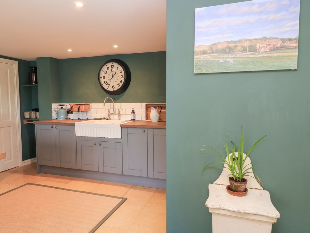 Pudding Hill Barn Cottage, Gloucestershire - Sleeps 4, 1 dog (45562)