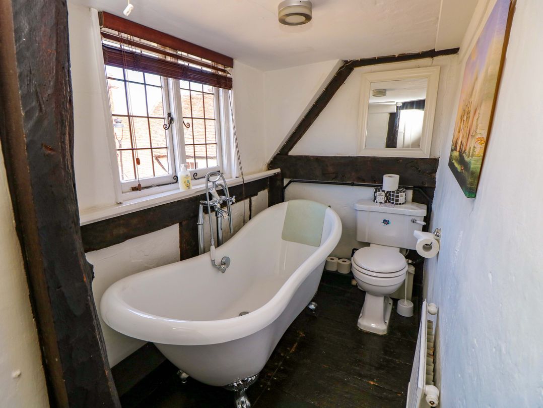 The Old House, Hamble - HolidayCottage.com