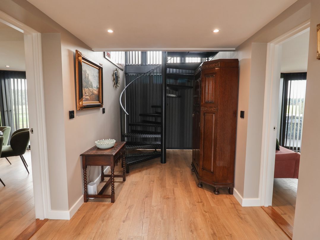 The Corn Silo, Ipswich - HolidayCottage.com