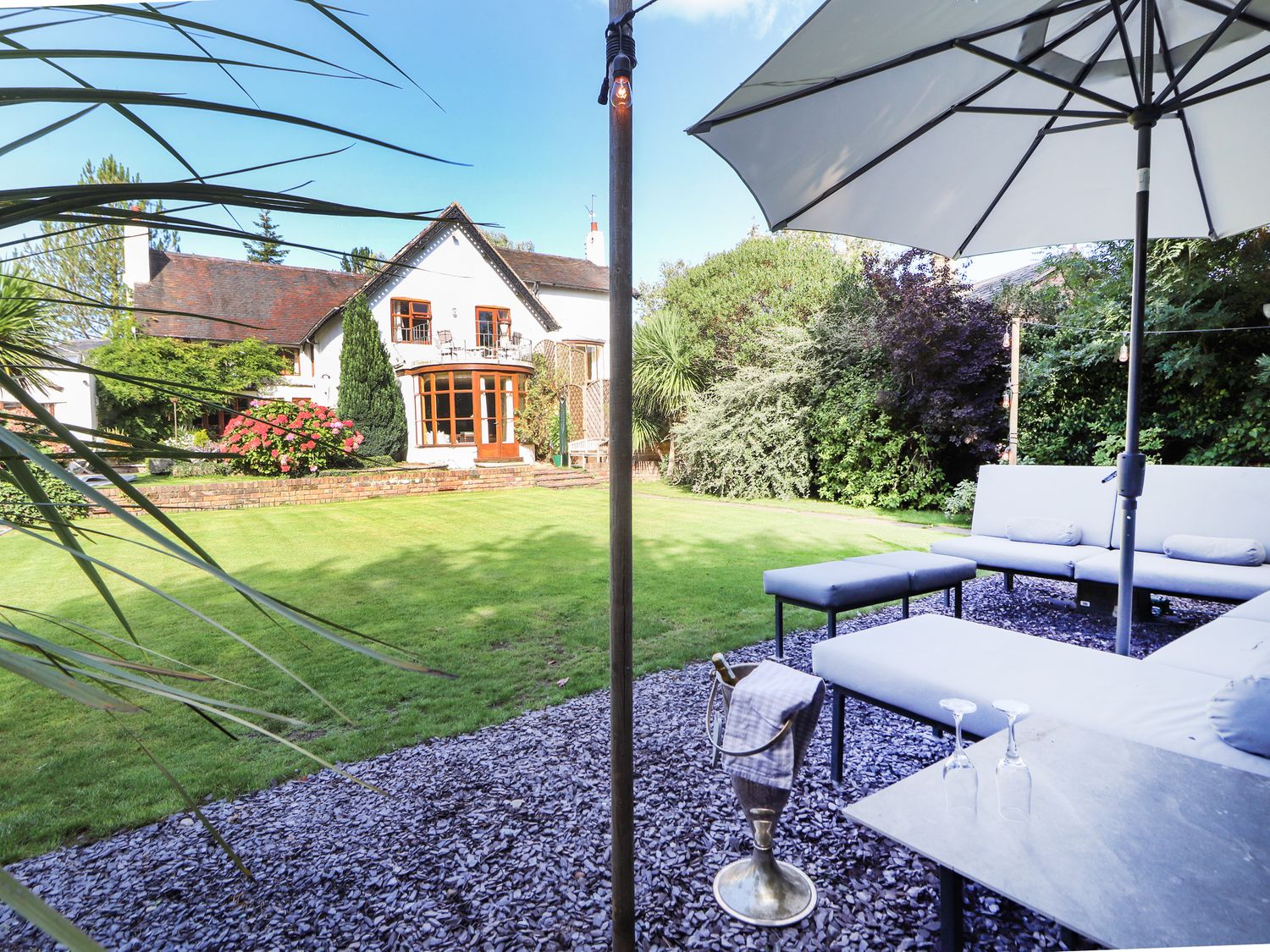 Mickle Trafford Manor, Chester - Cheshire West and Chester - Wales ...