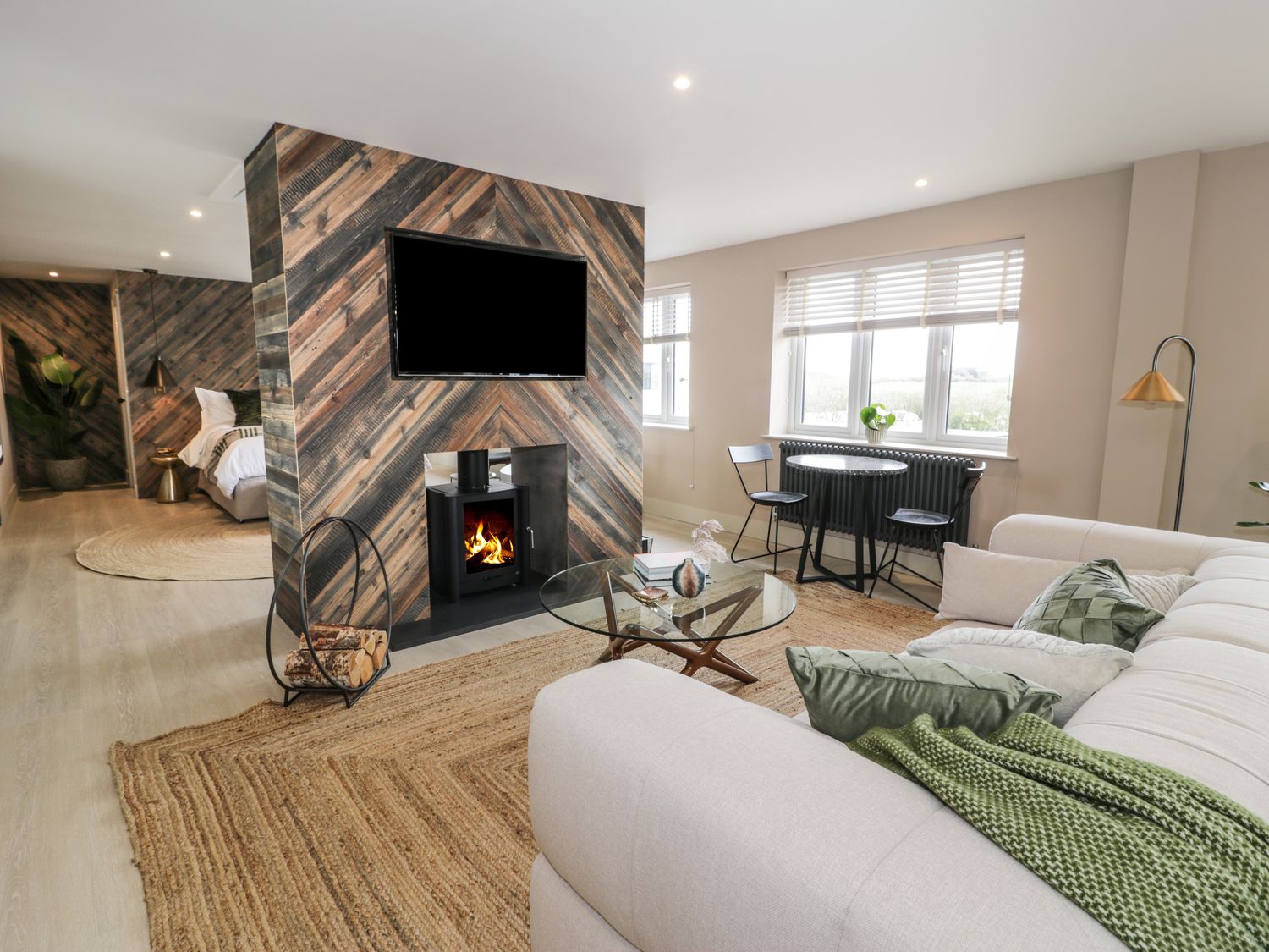 Book Coed Aros Holiday Cottages | Anglesey | Sykes