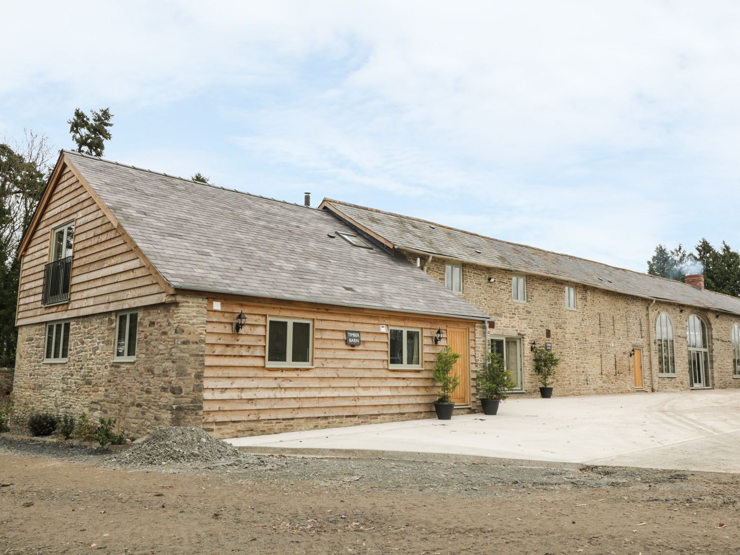 Timber Barn | Eardisland | Hinton Manor Fm | Self Catering Holiday Cottage