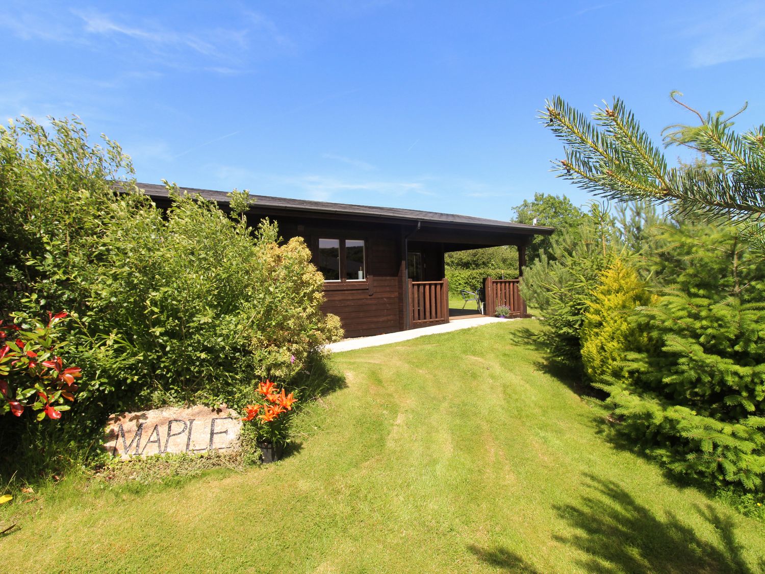 Maple Lodge | Lanivet | Tregullon | Self Catering Holiday Cottage