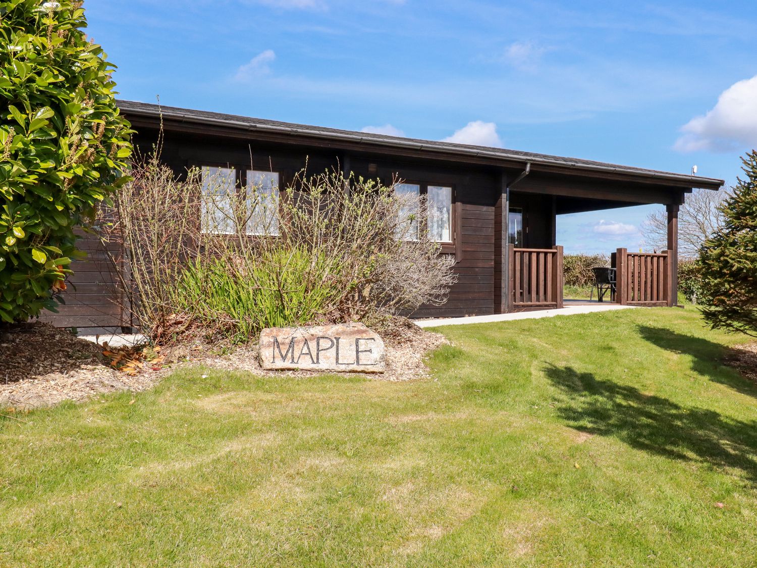 Maple Lodge | Lanivet | Tregullon | Self Catering Holiday Cottage