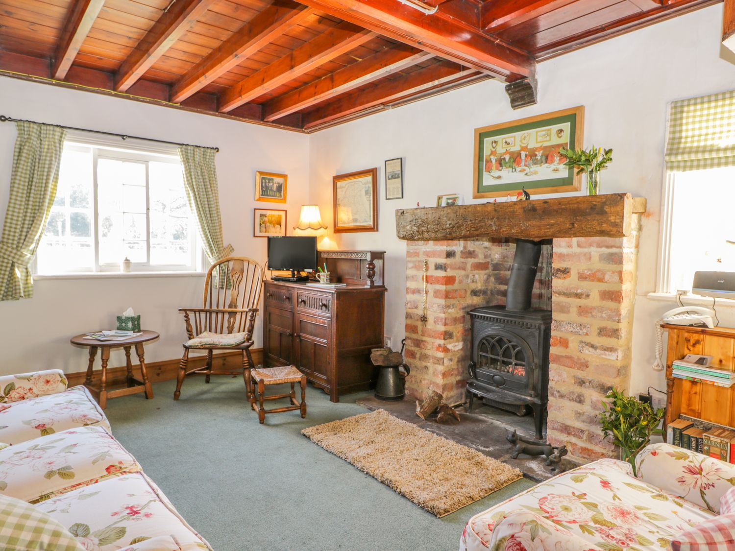 Willow Cottage Yorkshire East Riding Of Yorkshire England Cottages For Couples Find