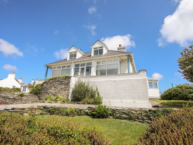 Anglesey Cottages | Anglesey Holiday Cottages | Menai Holidays