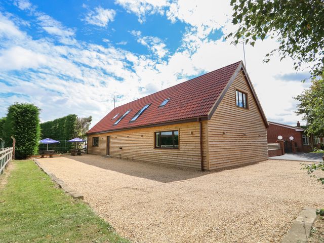 Romantic Holiday Cottage Getaways for 2 | Romantic Breaks for Couples UK