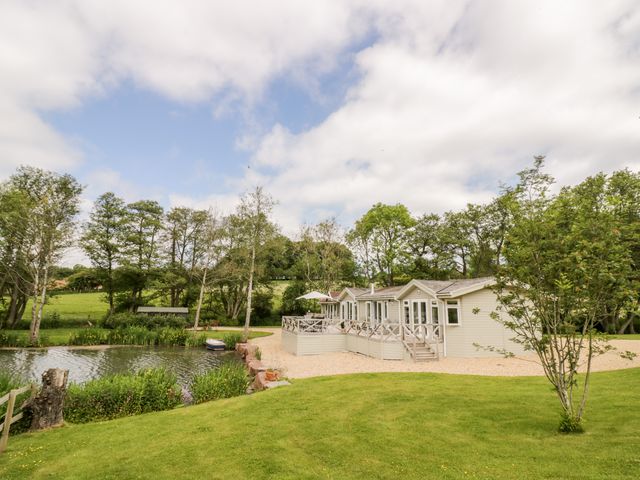 Remote Log Cabins to Rent | Secluded Holiday Lodge Hire UK | Sykes Cottages