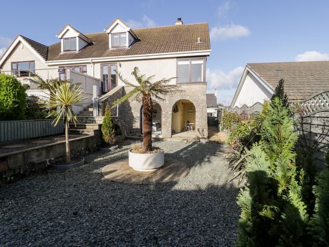 Coastal Cottages in Anglesey | Rent Self Catering Holiday Homes by the Sea