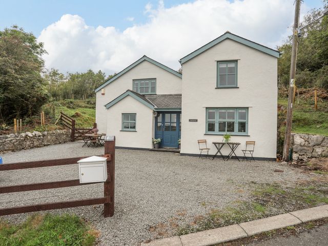 Anglesey Cottages by the Sea | North Wales | Menai Holidays