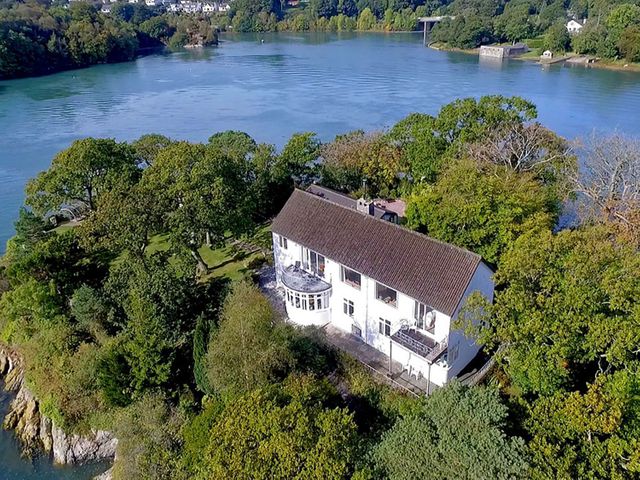 Menai Cottages | Anglesey | North Wales | Menai Holidays