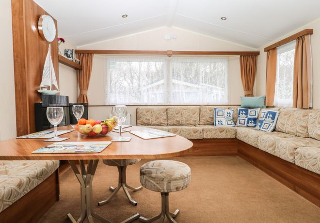 Solent Breezes, Caravan 108 | Warsash | Chilling | South Of England ...