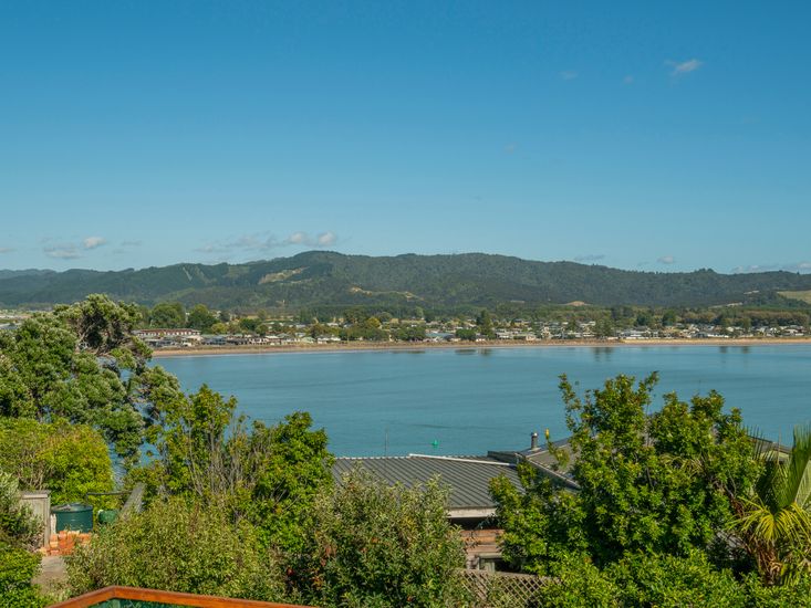 Cooks Beach Accommodation & Holiday Homes - Bachcare NZ