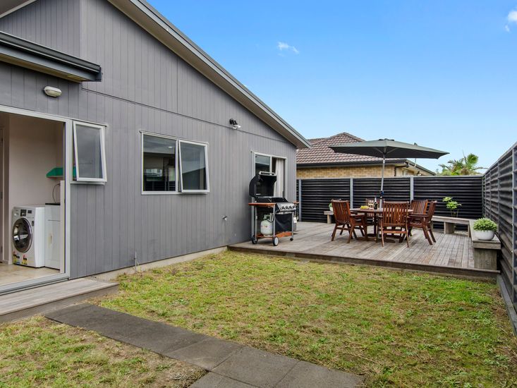 Beauty on Bream Bay - Ruakaka Holiday Home - Bachcare NZ