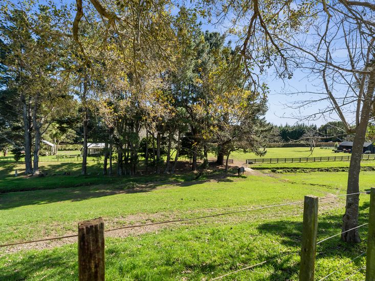 The Apartment - The Lodge Te Horo - Bachcare NZ