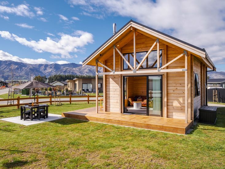 Lake Hawea Accommodation | Holiday Homes Lake Hawea - Bachcare NZ