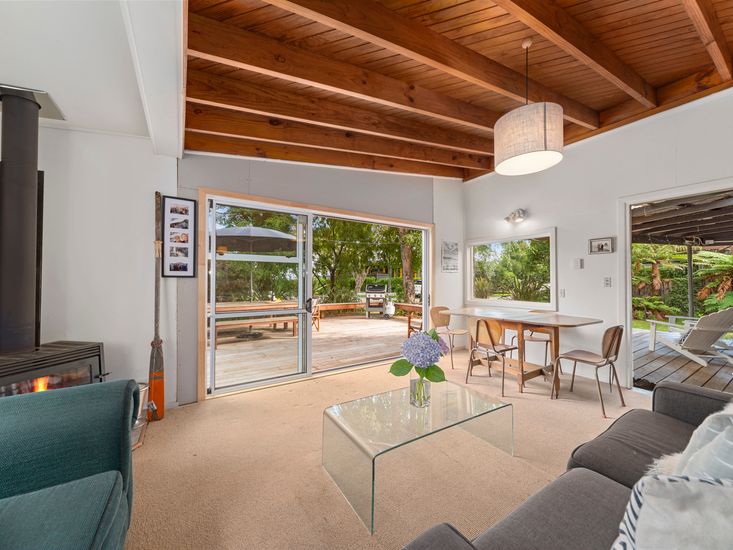 Hatepe Haven - Hatepe Holiday Home - Bachcare NZ