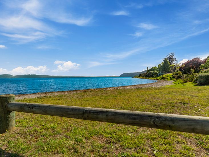 Hatepe Haven - Hatepe Holiday Home - Bachcare NZ