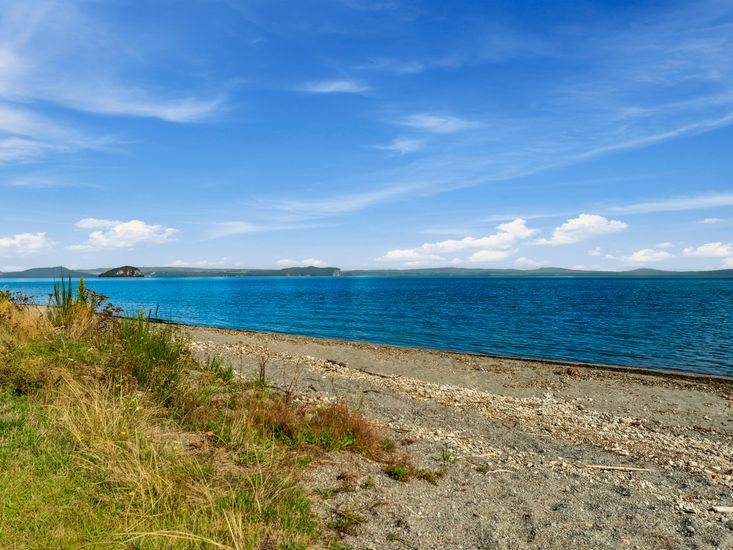 Hatepe Haven - Hatepe Holiday Home - Bachcare NZ