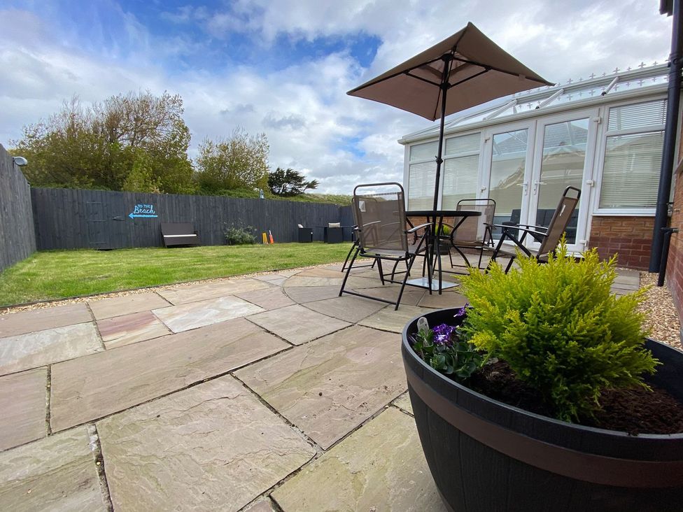 Cottage ∙ 5 Bedrooms ∙ 10 Guests - Prestatyn