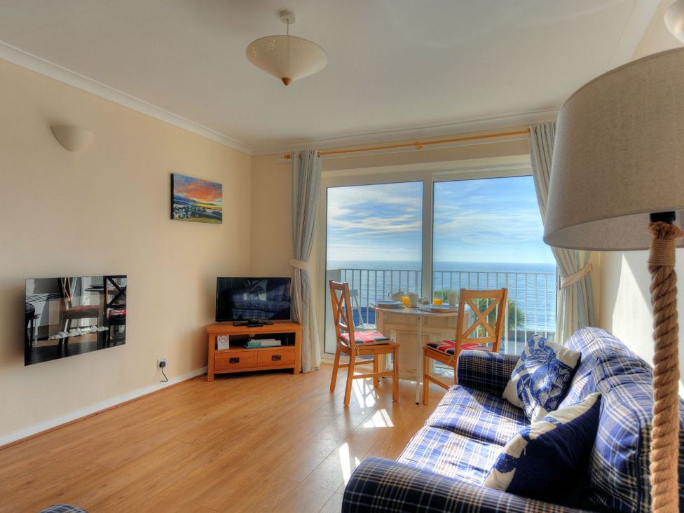 Cottage ∙ 2 Bedrooms ∙ 4 Guests - Axminster