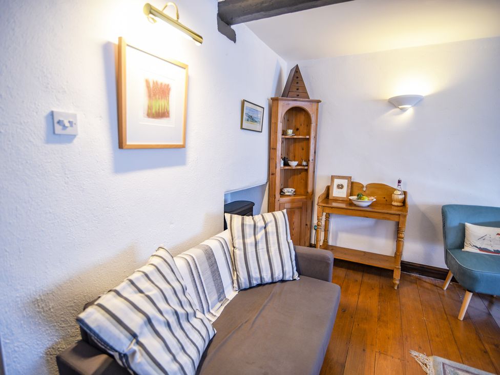 Cottage ∙ 2 Bedrooms ∙ 4 Guests - Lyme Regis