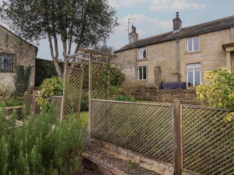Wood End Farm Cottage - West Yorkshire