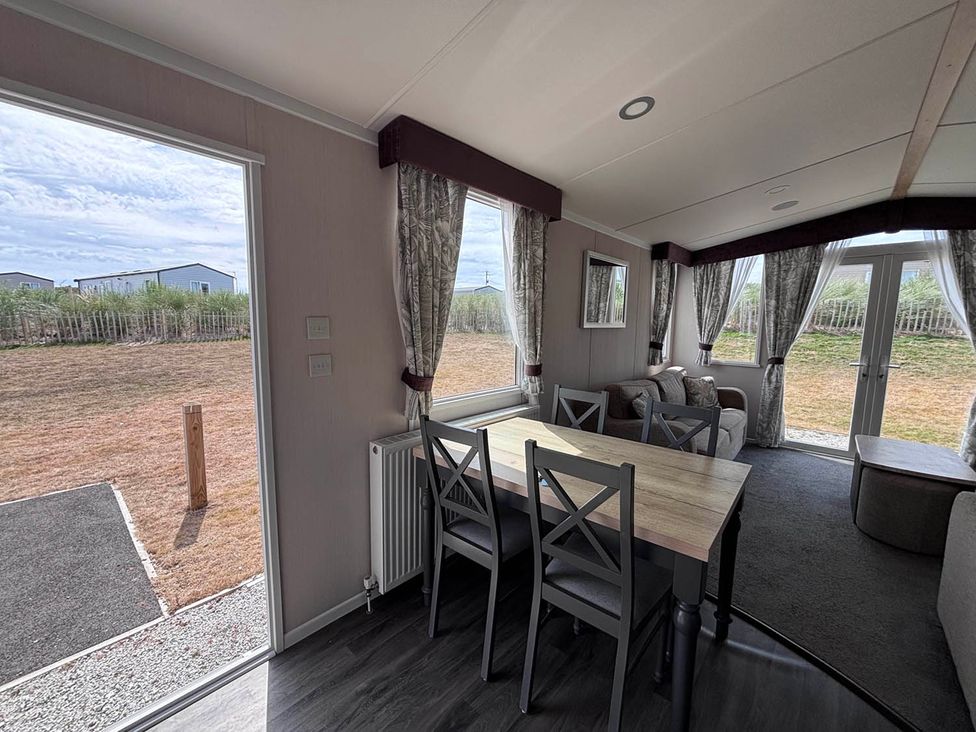 Perran Sands - Holiday Accommodation 614 - Perranporth