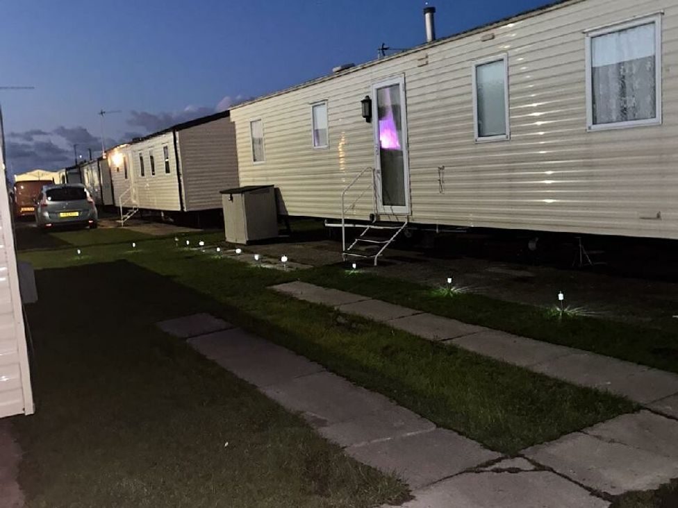 Lyons Robin Hood - Holiday Accommodation 20370 - Prestatyn