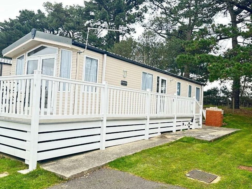 Shorefield Country Park - Holiday Accommodation 20550 - Isle of Wight