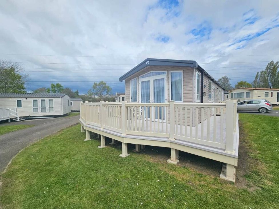 Rockley Park - Holiday Accommodation 20897 - Poole