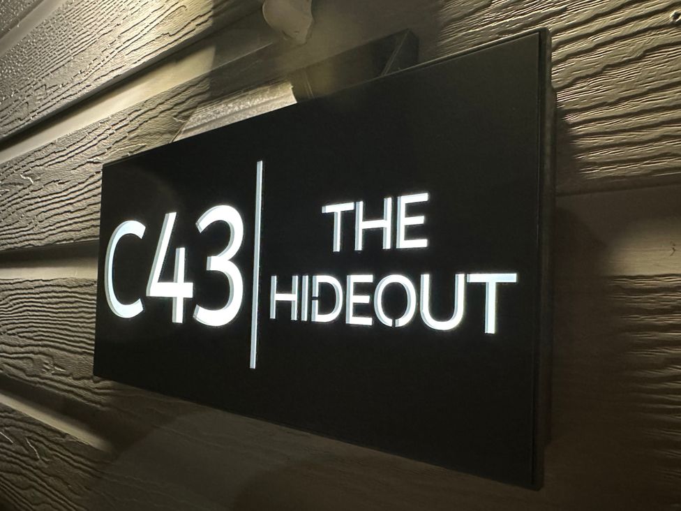C43 The Hideout - Towyn