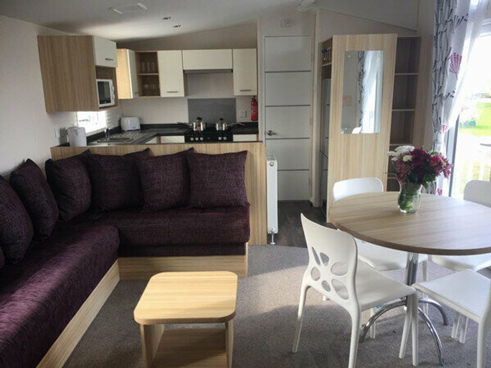 Caister Holiday Park - Holiday Accommodation 6033 - Caister-on-Sea