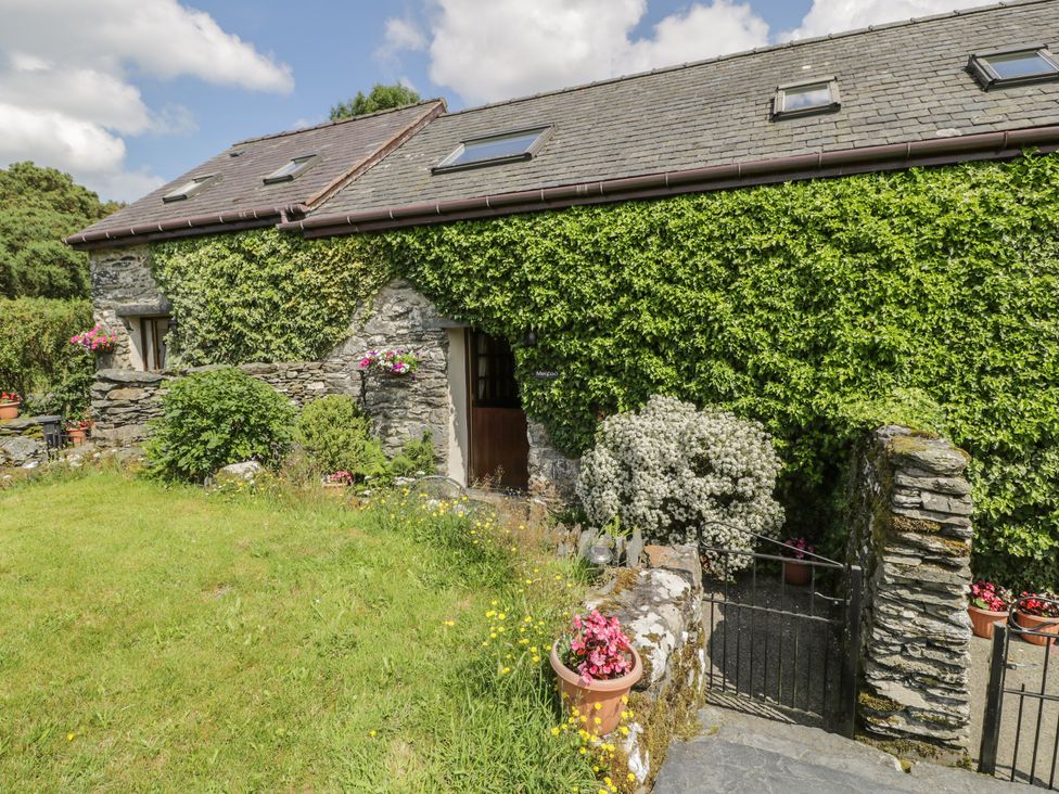 Meifod, Penrhyddion Pella - North Wales