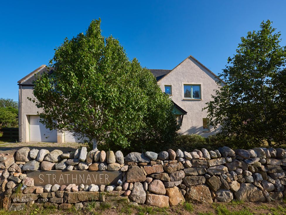 Cottage ∙ 4 Bedrooms ∙ 8 Guests - Scotland