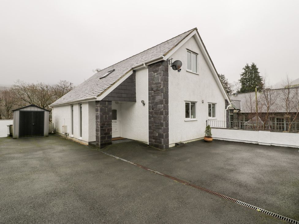 Cottage ∙ 5 Bedrooms ∙ 10 Guests - Anglesey