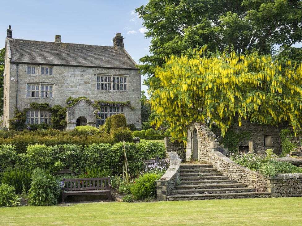Cottage ∙ 7 Bedrooms ∙ 14 Guests - Burnsall