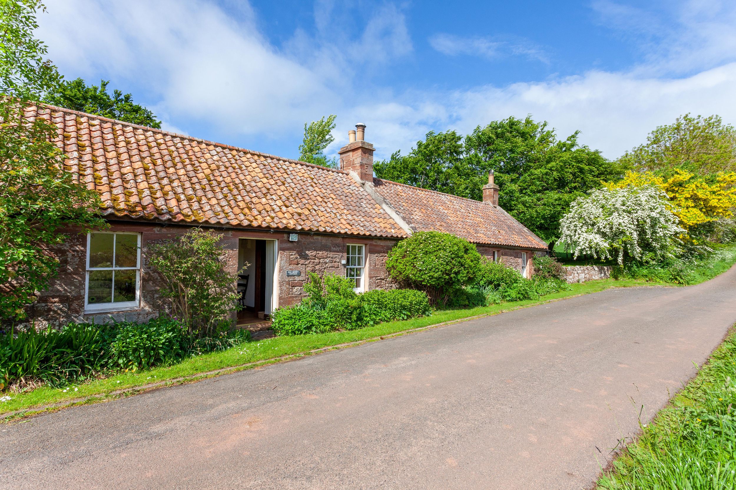 Old Smiddy Cottage - East Lothian