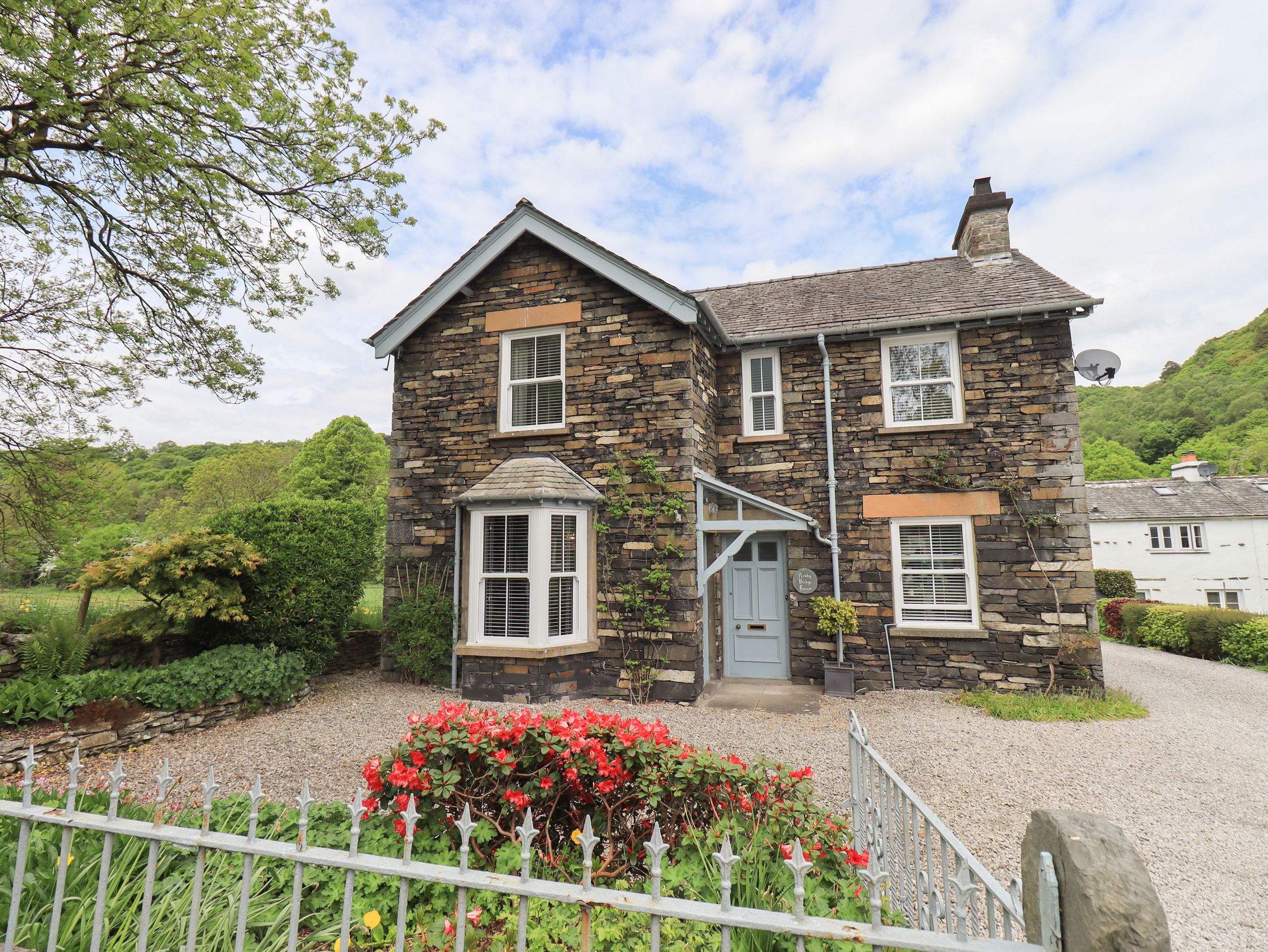 Newby Bridge House, Pet Friendly, With Open Fire In Newby Bridge - Newby Bridge