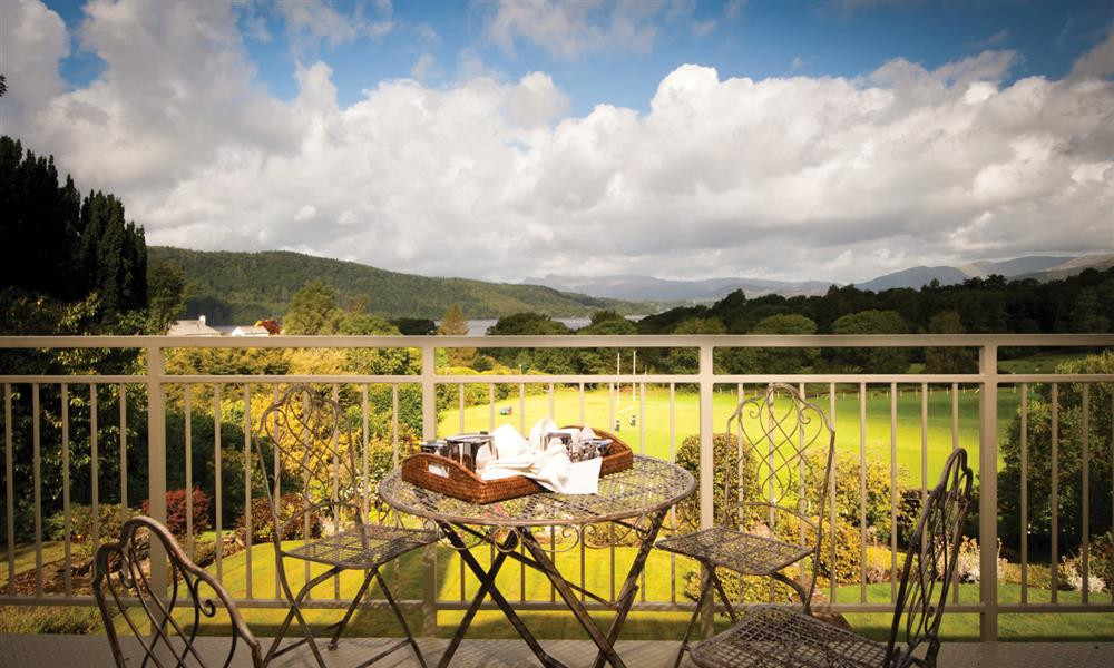 Harrison Stickle, Romantic, With Open Fire In Bowness-on-windermere - Bowness-on-Windermere