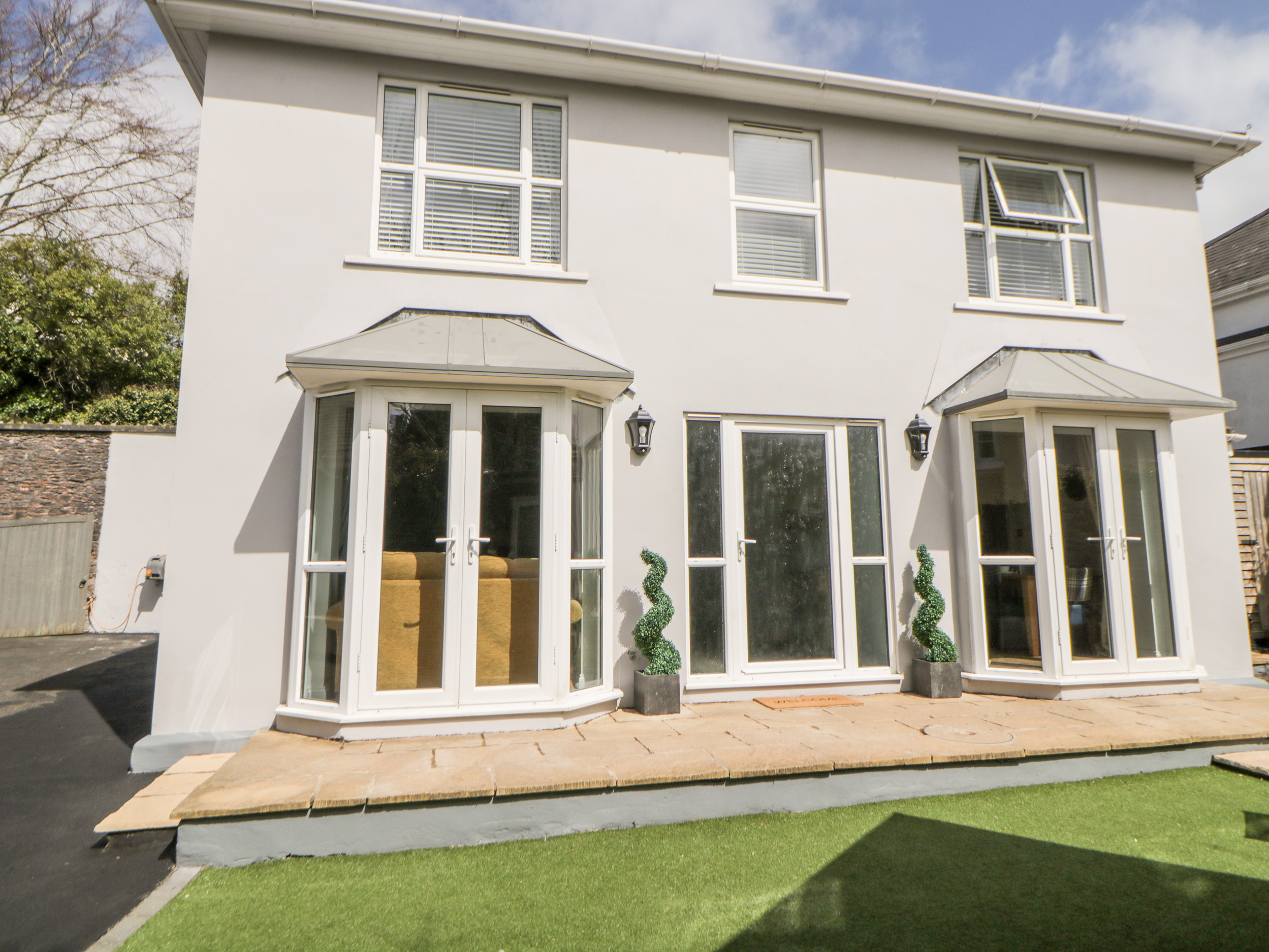 Cottage ∙ 3 Bedrooms ∙ 6 Guests - Torquay, UK
