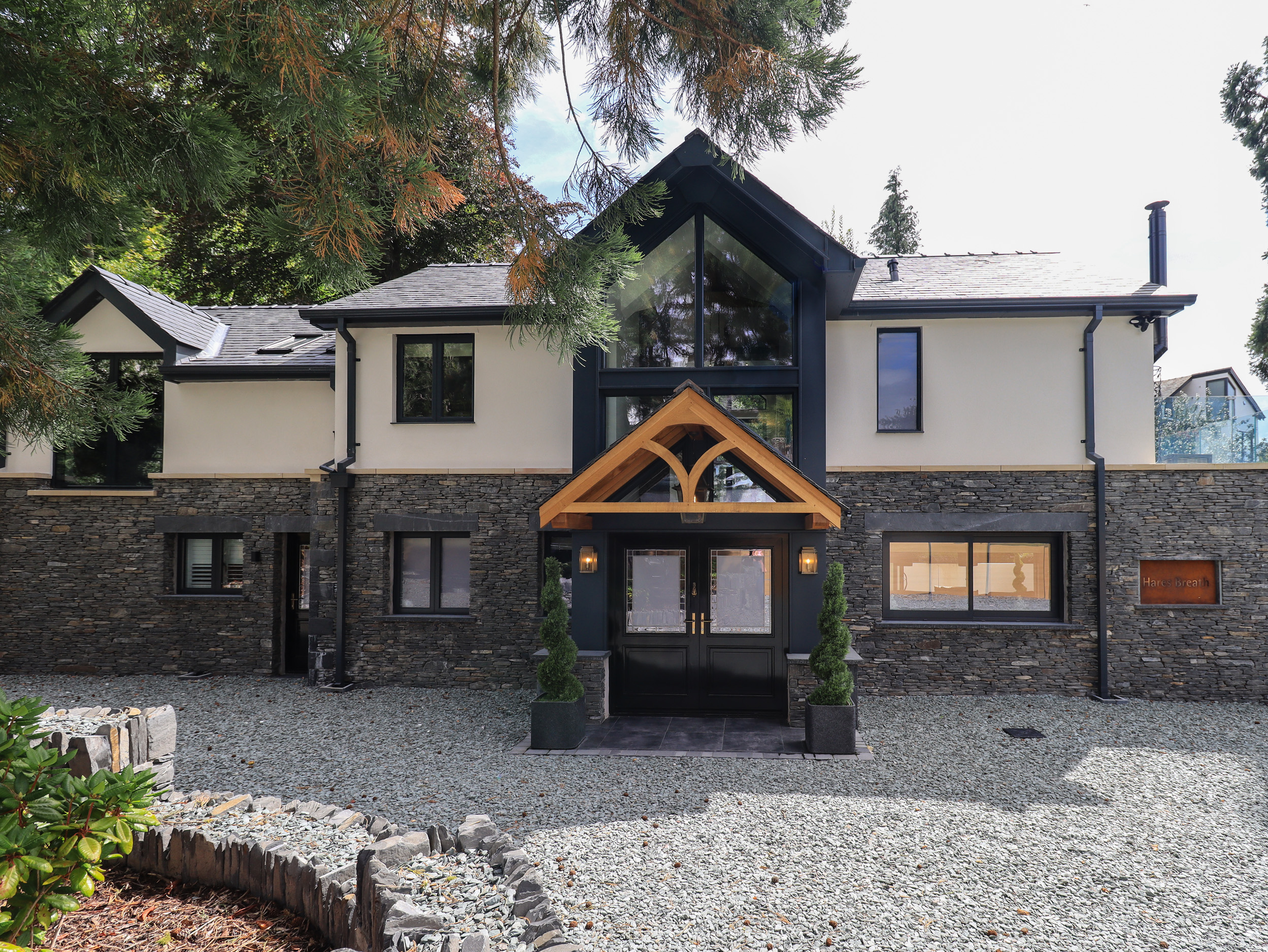 Cottage ∙ 4 Bedrooms ∙ 8 Guests - Bowness-on-Windermere