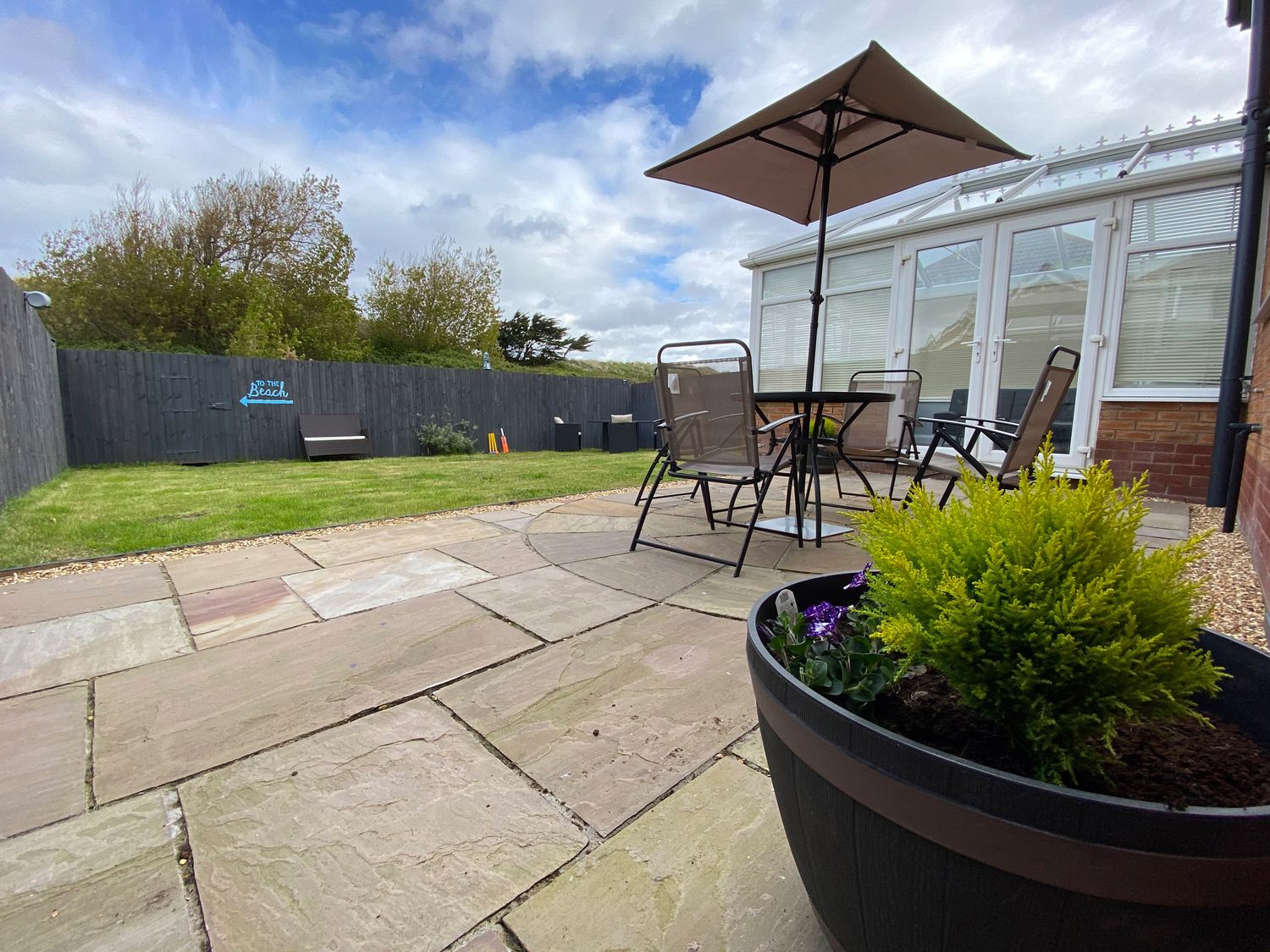 Cottage ∙ 5 Bedrooms ∙ 10 Guests - Prestatyn