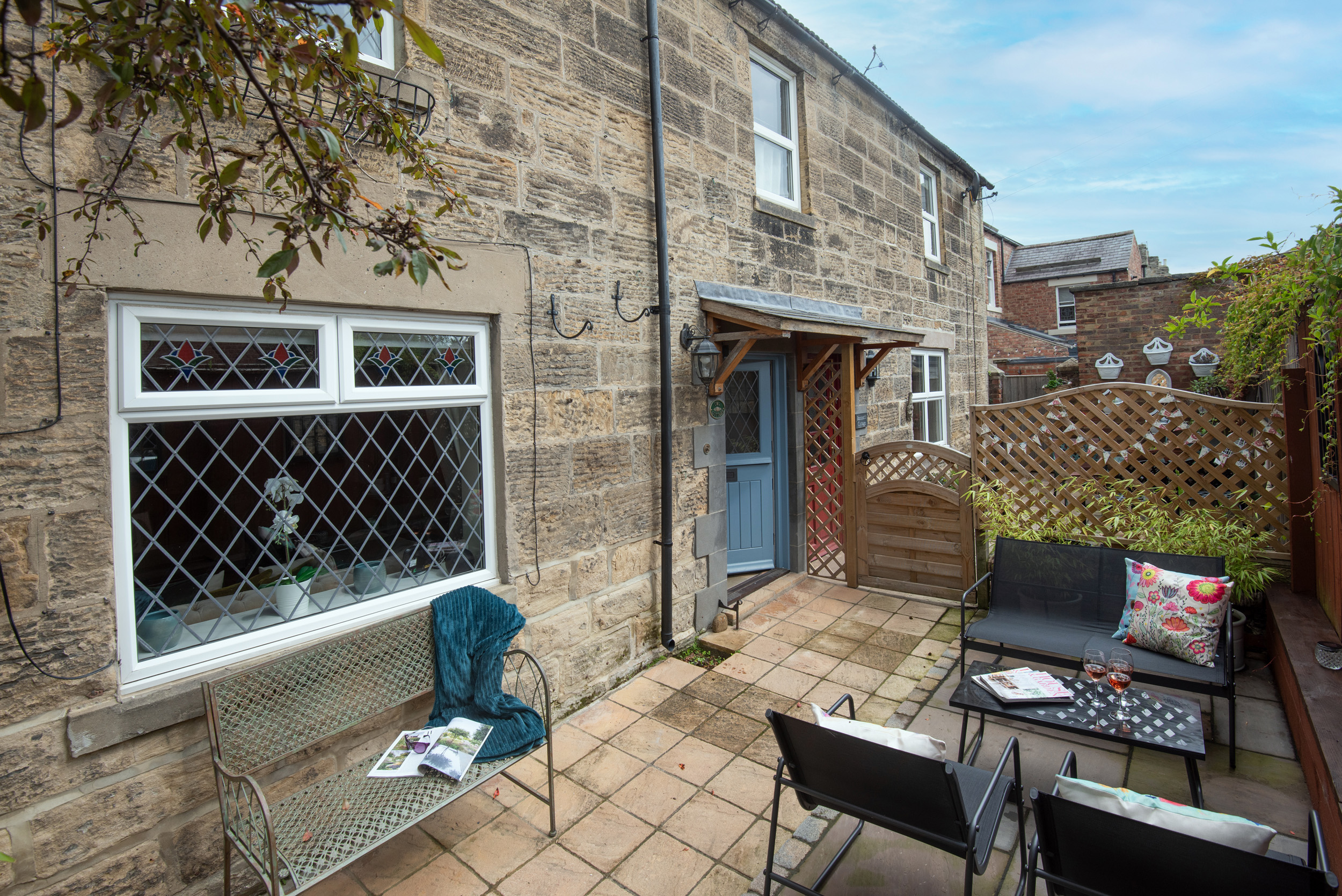Cottage ∙ 2 Bedrooms ∙ 5 Guests - Morpeth