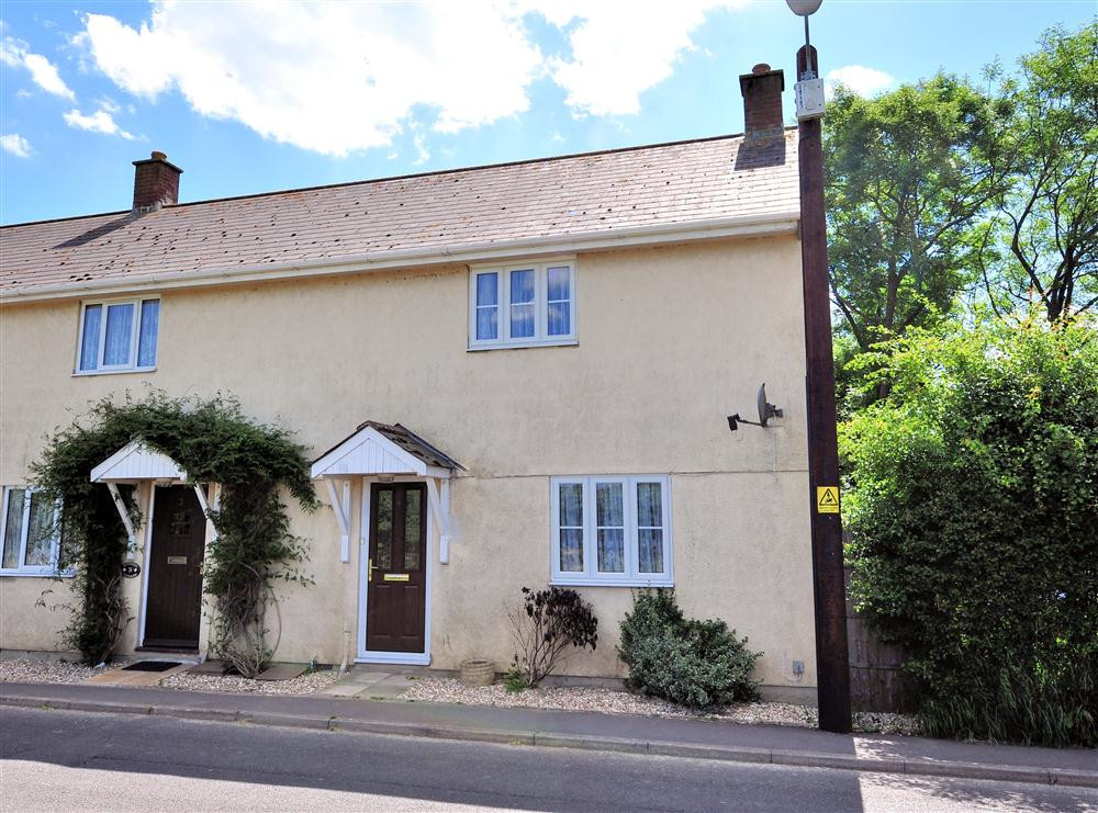 Cottage ∙ 3 Bedrooms ∙ 5 Guests - Charmouth