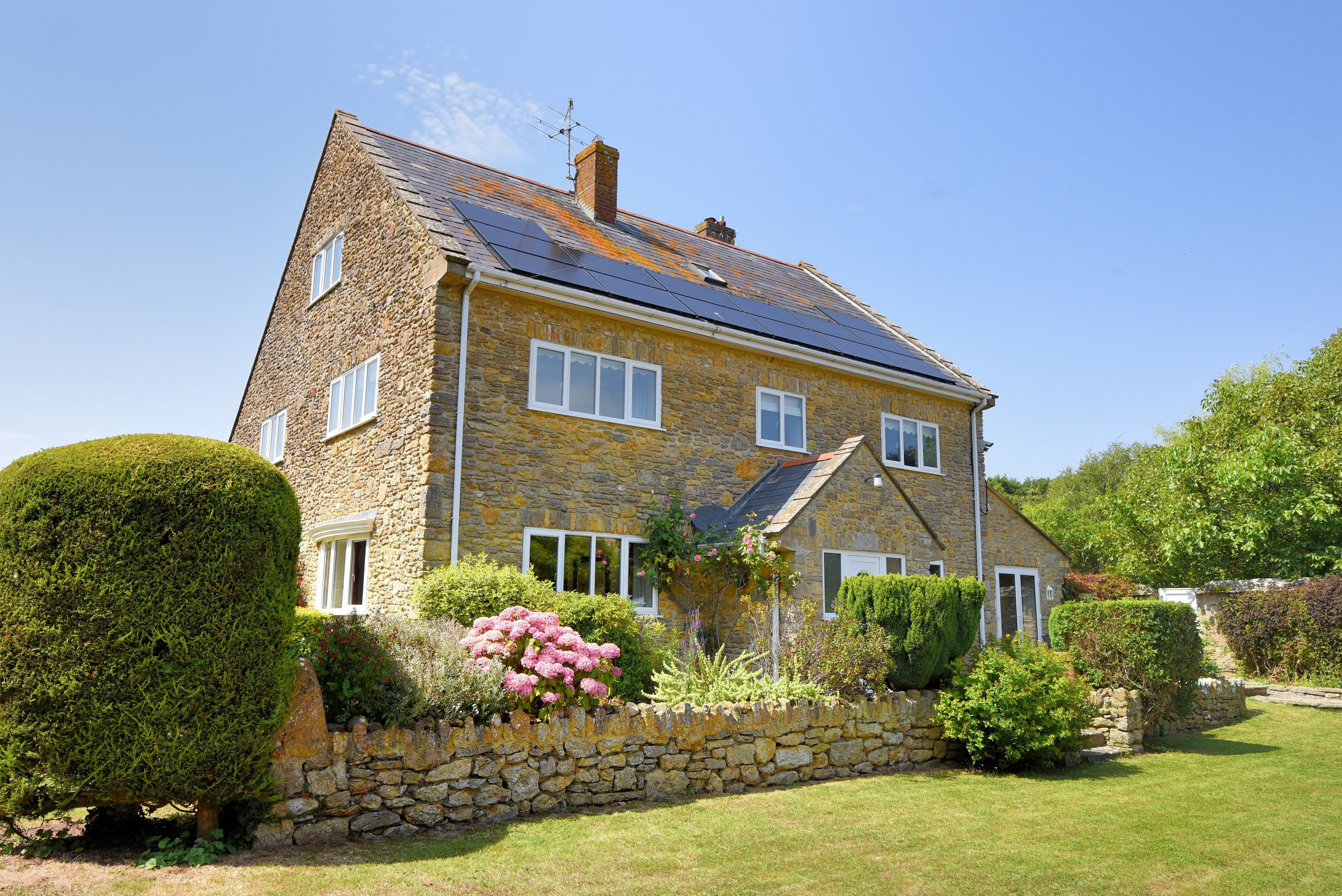 Cottage ∙ 6 Bedrooms ∙ 12 Guests - Bridport