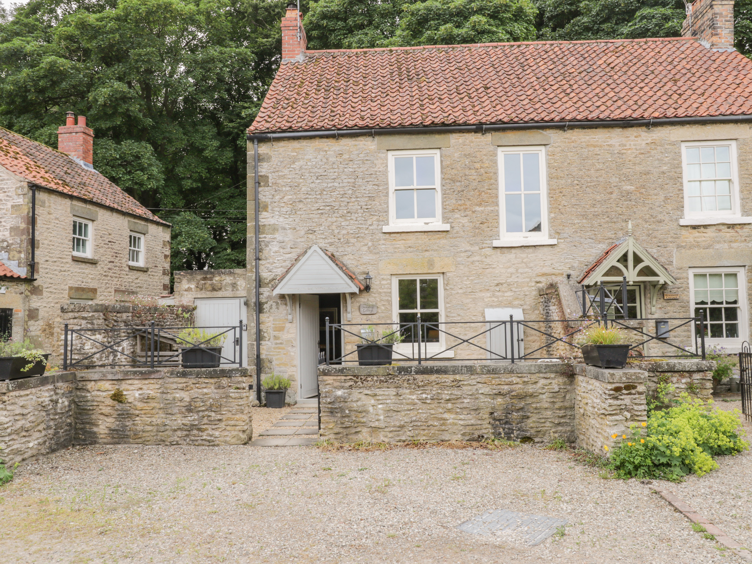 Snowdrop Cottage, North Yorkshire holiday cottage - Sleeps 3, 1 dog