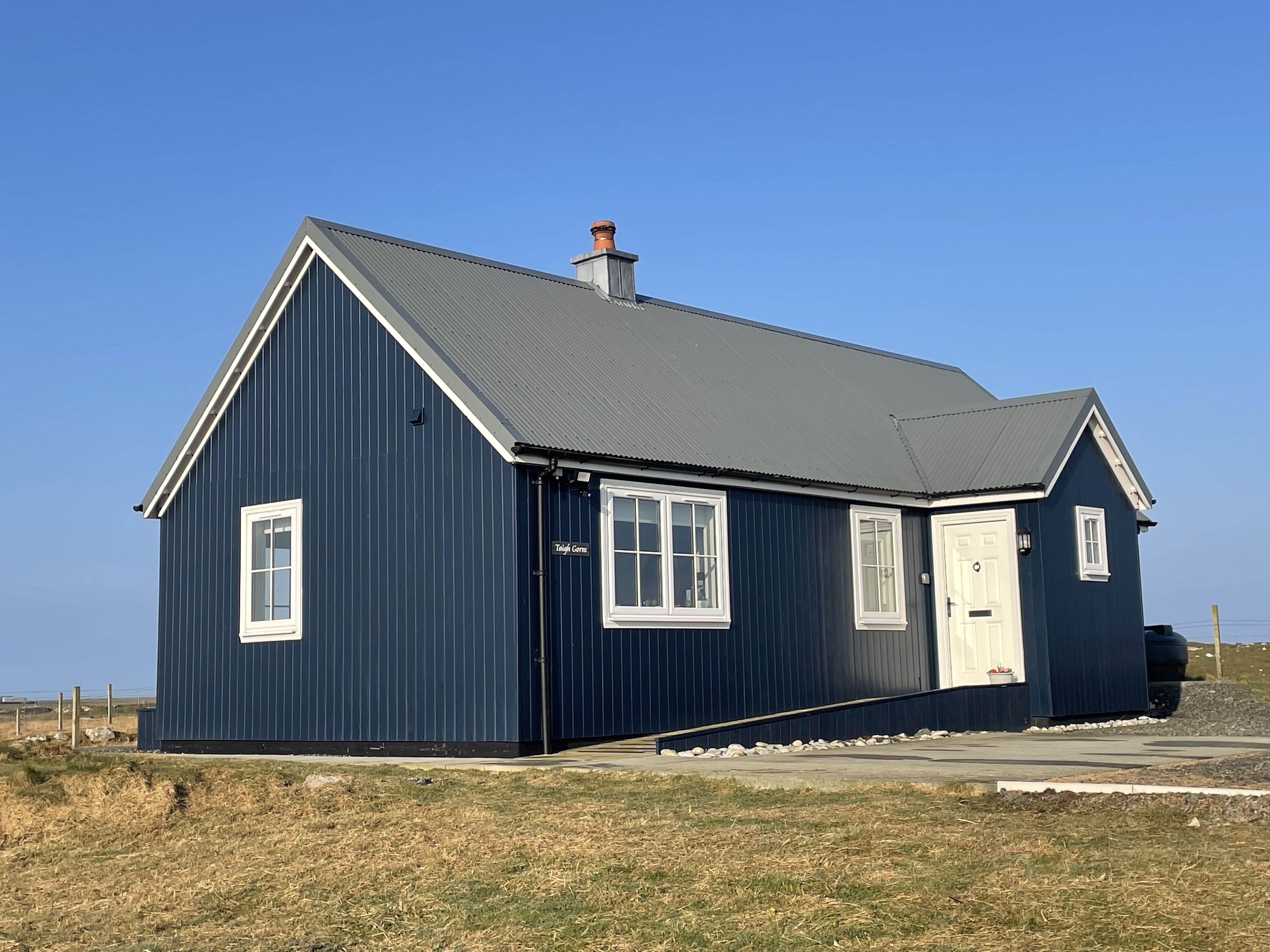 Cottage ∙ 2 Bedrooms ∙ 4 Guests - North Uist